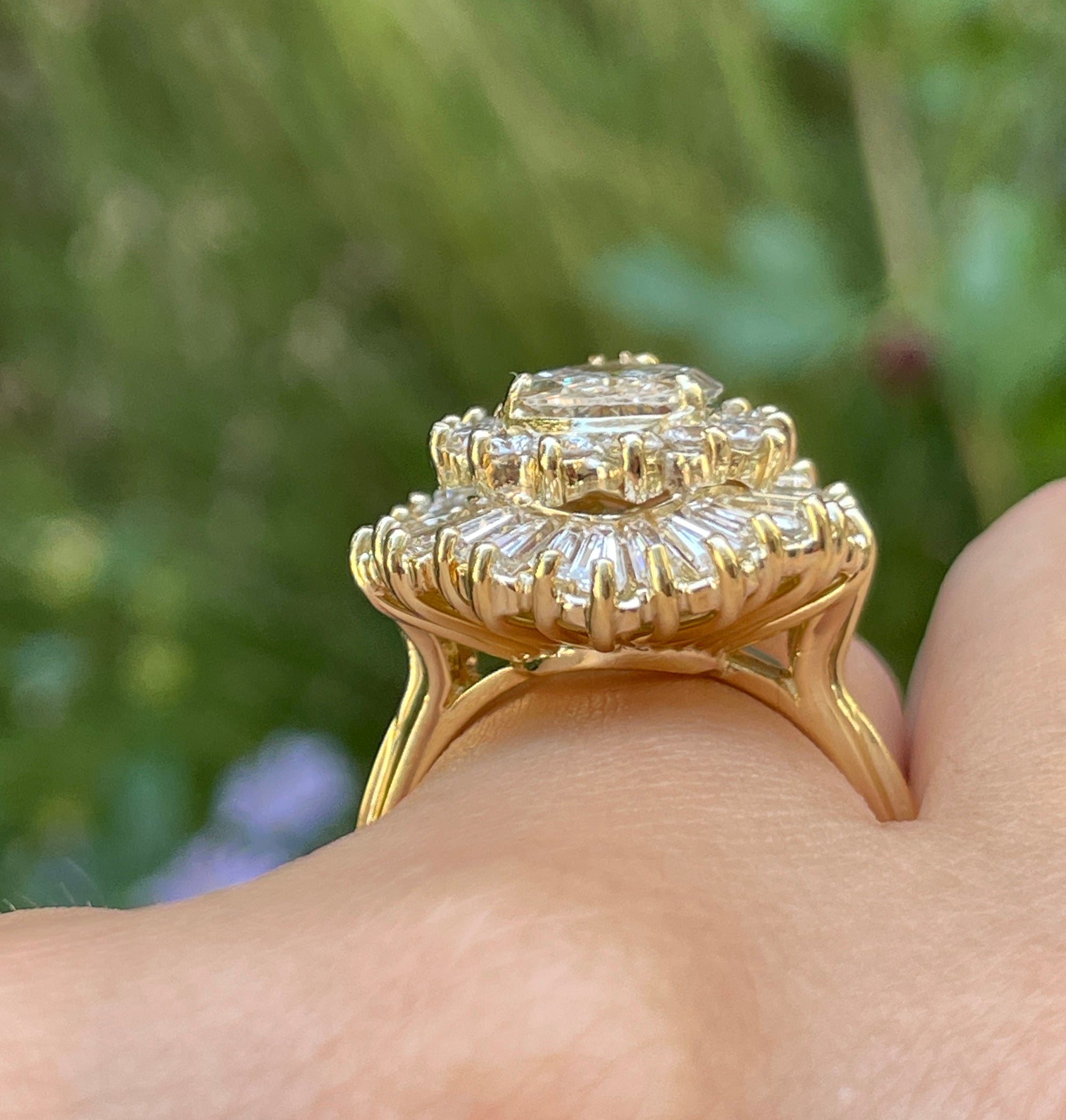 Breathtaking BALLERINA GIA 4.21ct Pear Shape Diamond Cocktail Gold Vin ...