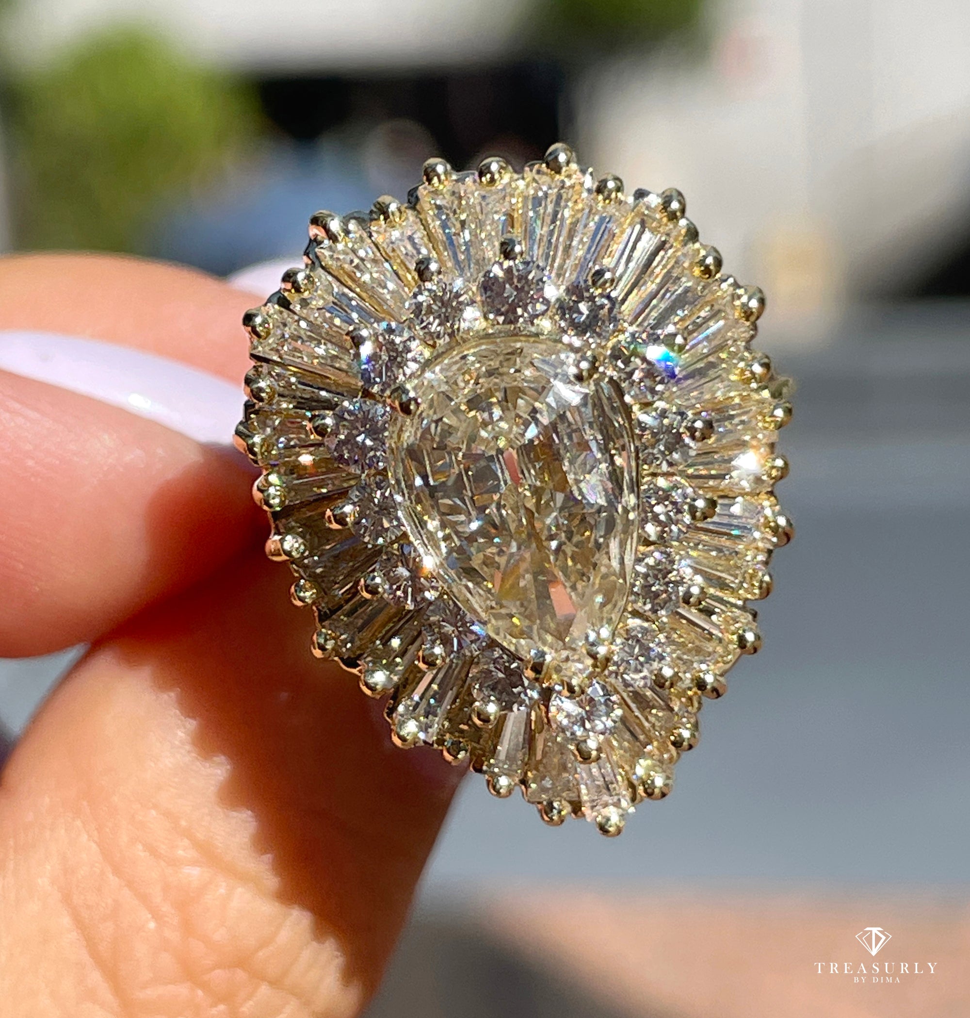 Breathtaking BALLERINA GIA 4.21ct Pear Shape Diamond Cocktail Gold Vin ...